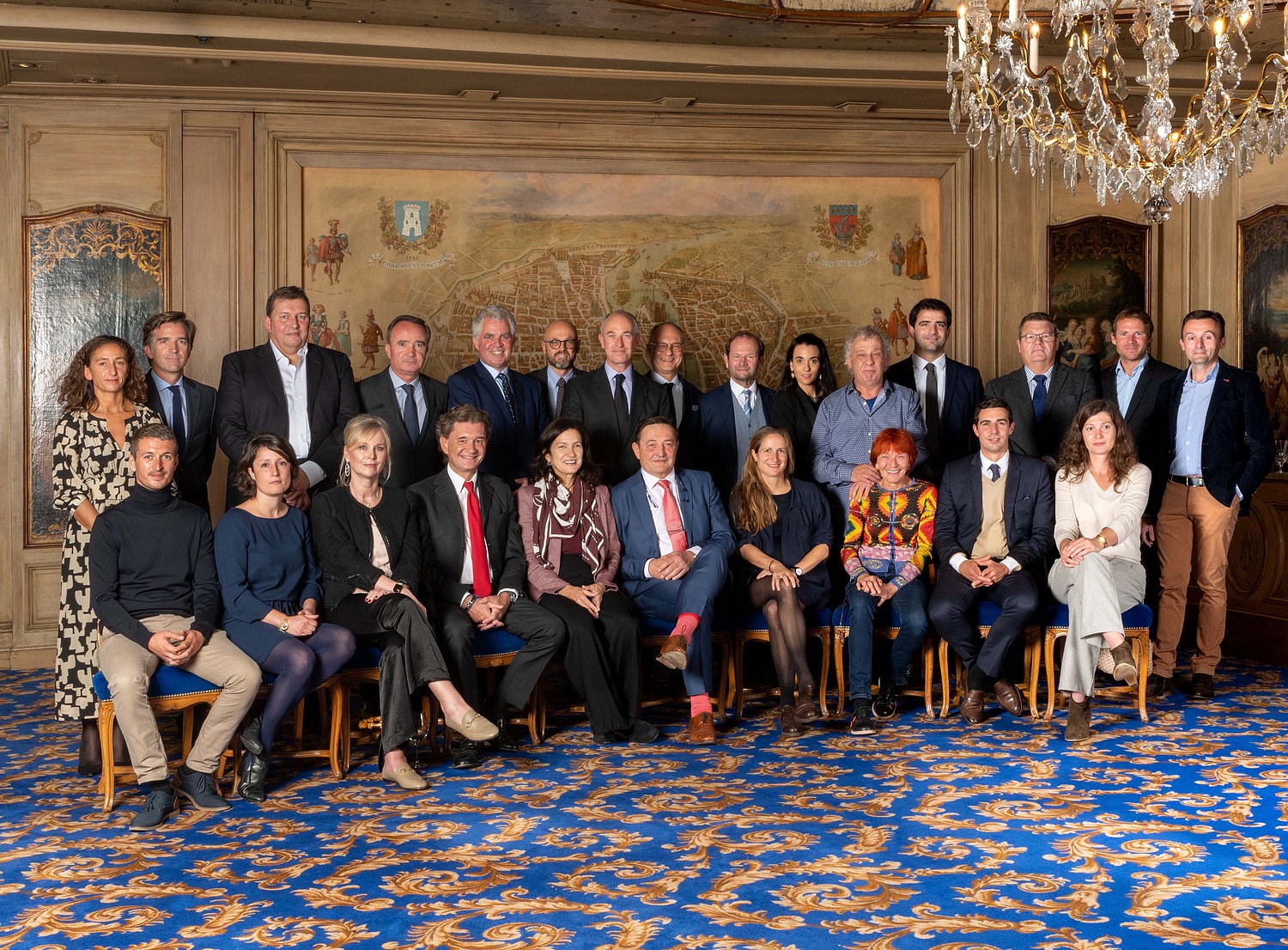 Les plus grands vignerons tricolores trinquent aux 25 ans du Guide des ...